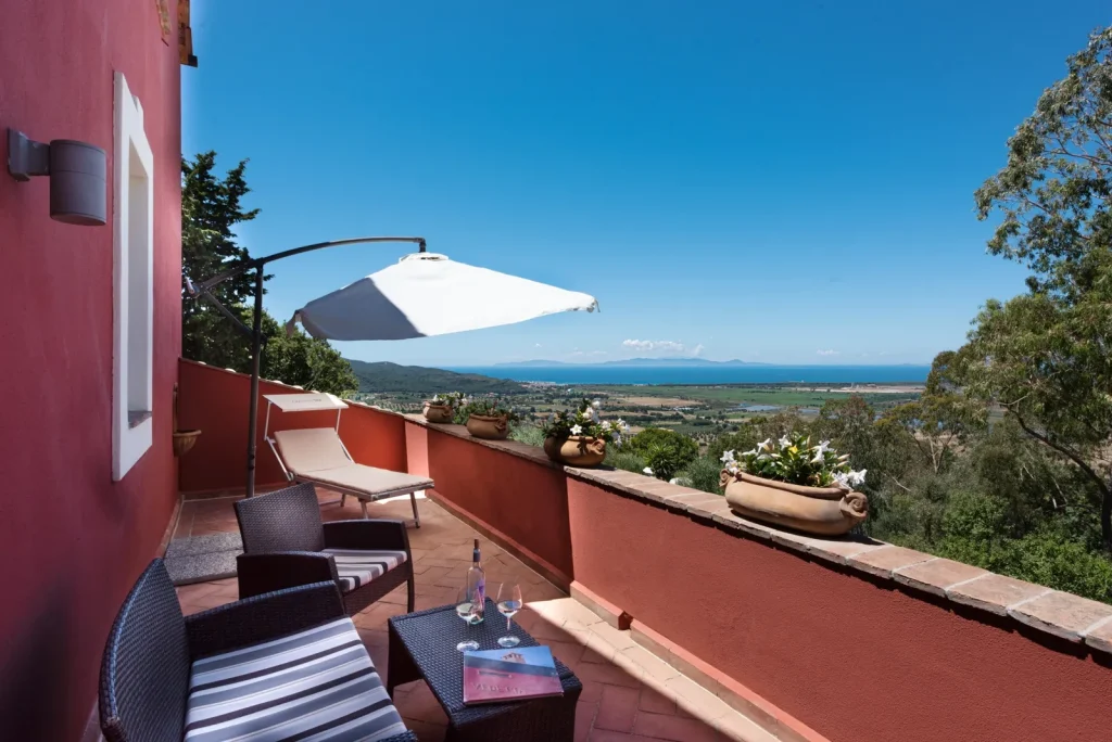 Tuscan Estate with Incredible Sea view - Easyliving Tuscany
