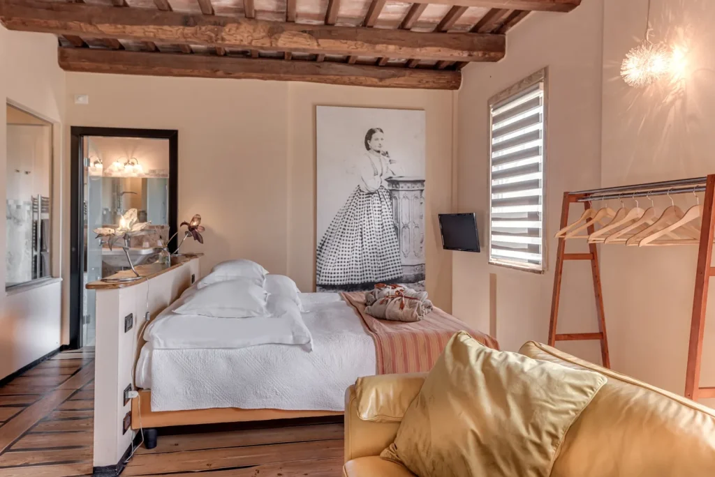 Tuscan Estate with Incredible Sea view - Easyliving Tuscany