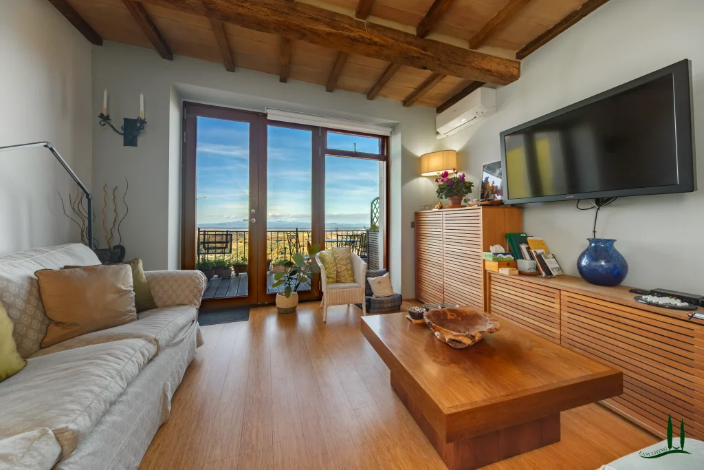 Stunning Terraced Apartment with Breathtaking Views of the Tuscan Hills ...